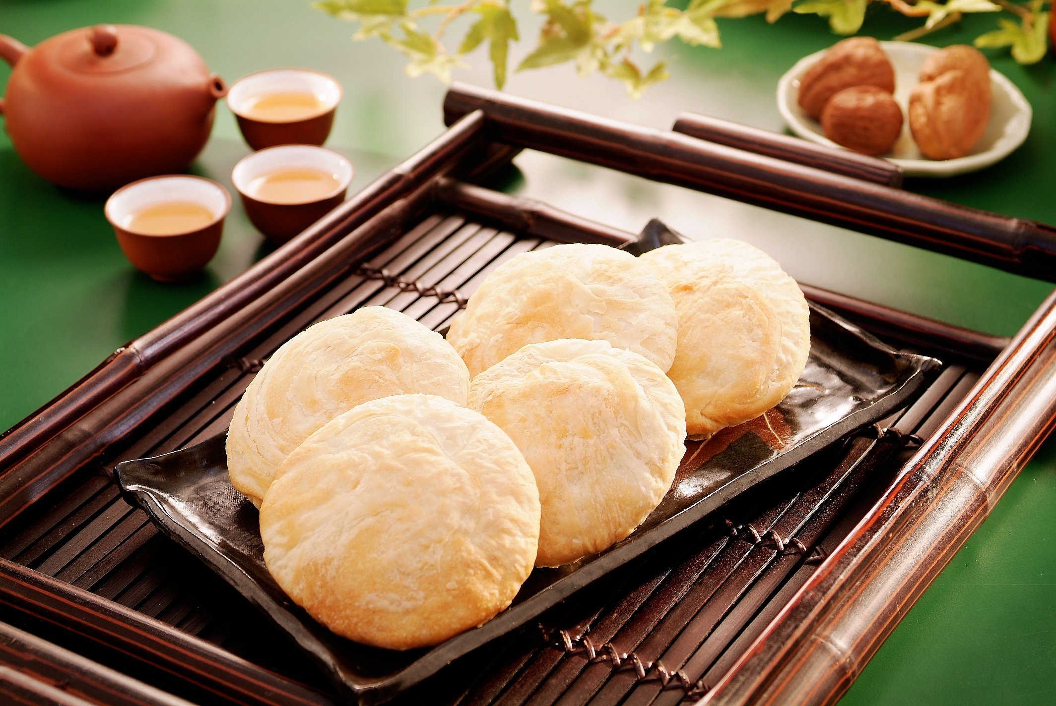 Buy Taiwan, Tai Chung Sun Cake/ Sun Biscuit 台湾，台中 太阳饼 on ezbuy SG